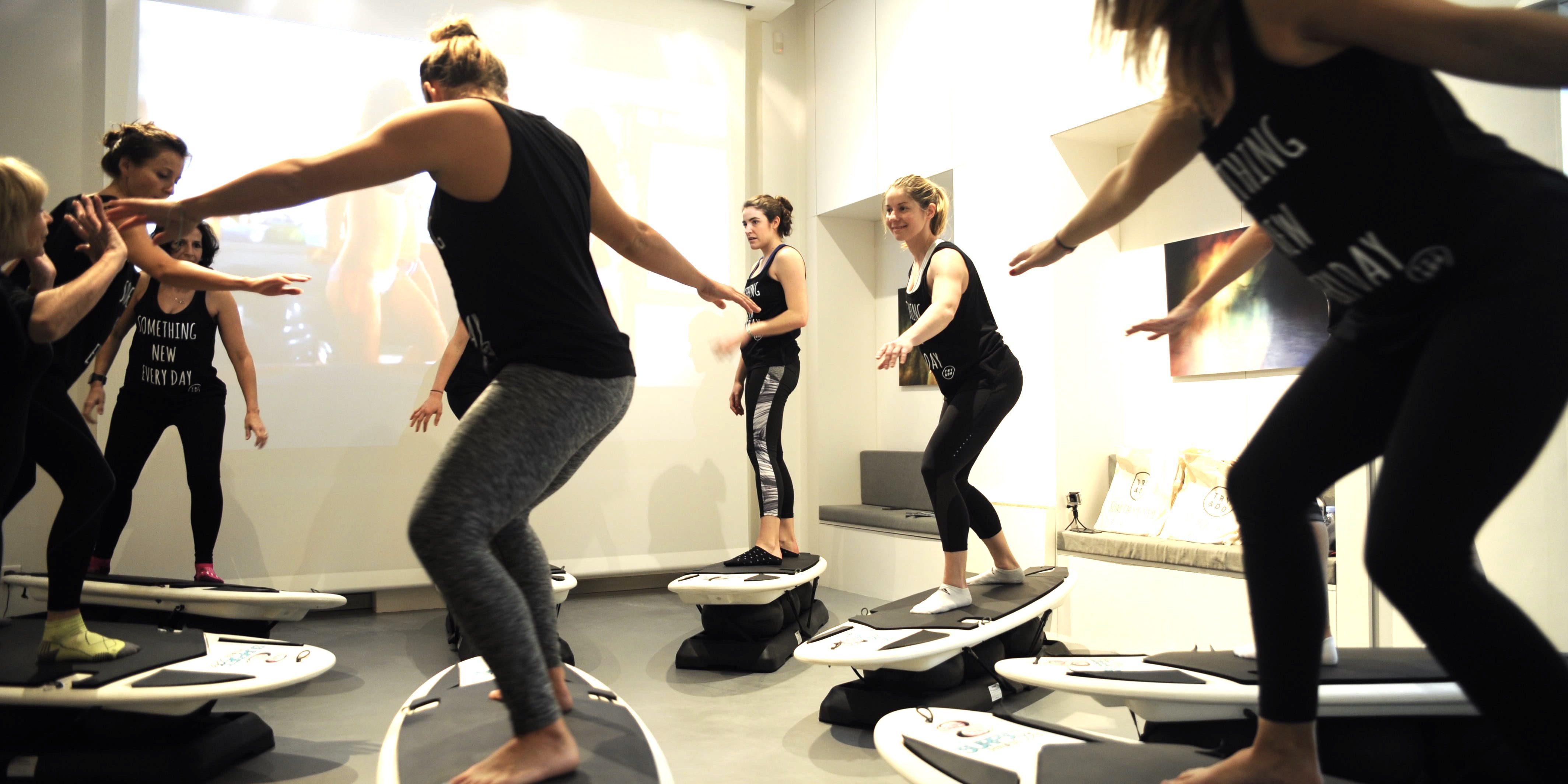 Le Surf en salle avec SurfSet Fitness - Santa Mila