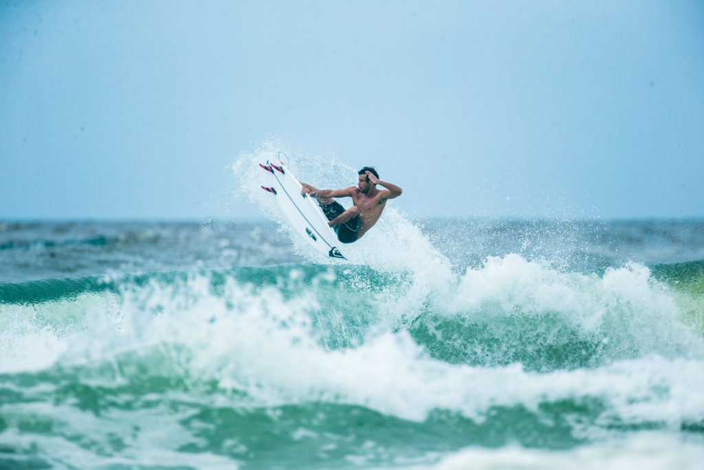10 conseils du surfeur professionnel Jérémy Flores - Ocean therapy